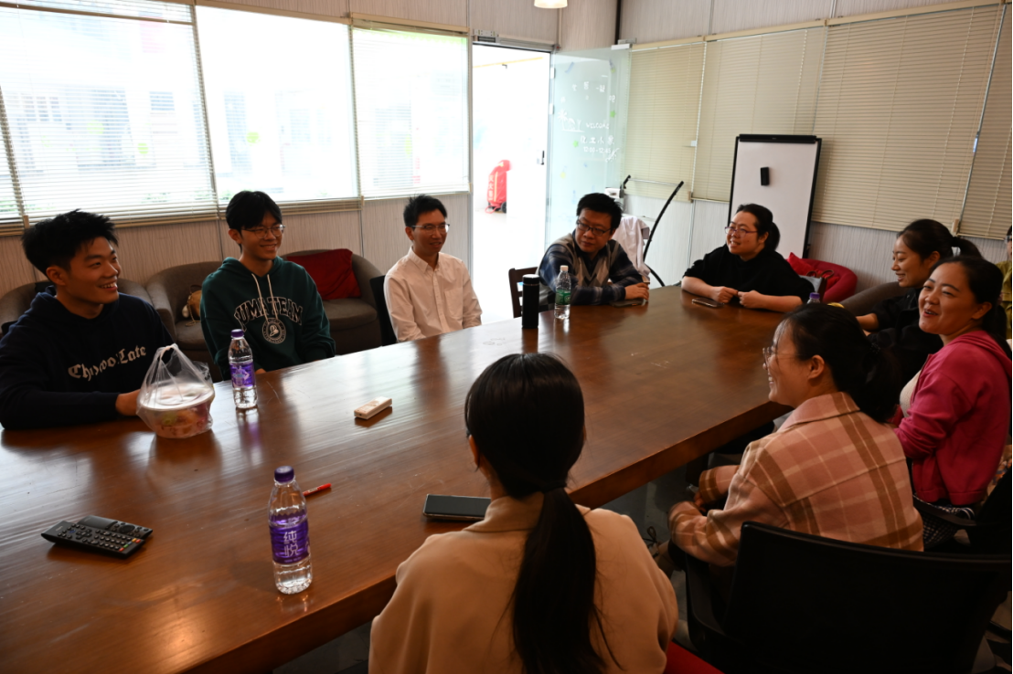 薪火相传：讲述“过来人”的成长智慧